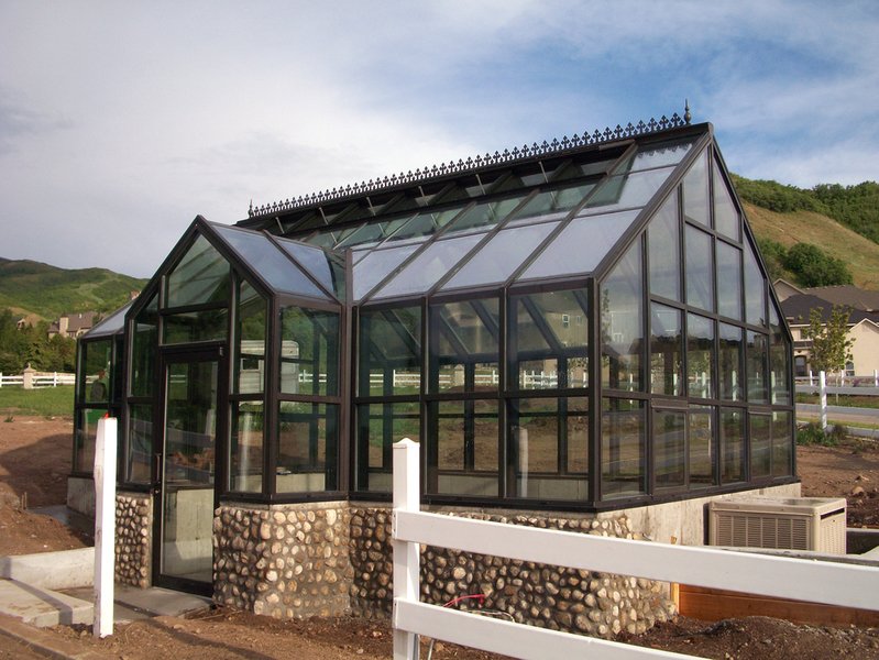 BotanicalGreenhouse.com for Your Custom Greenhouse
