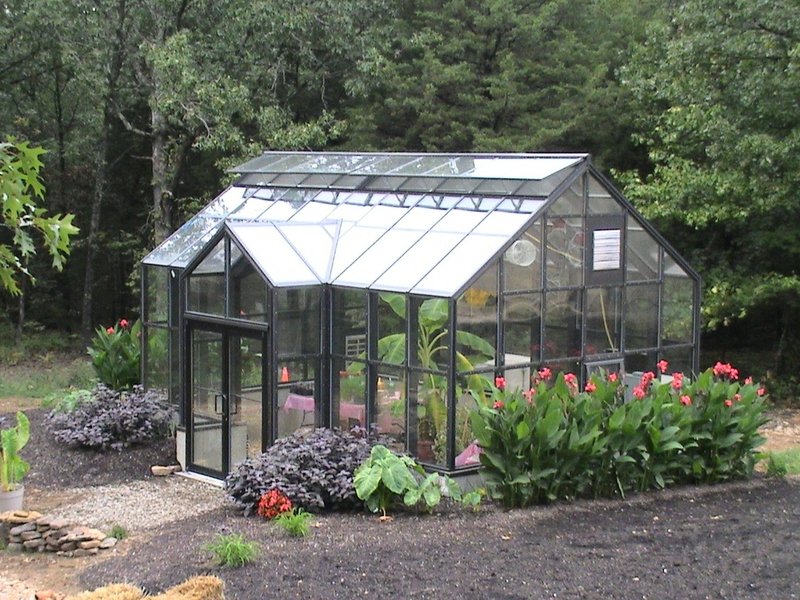BotanicalGreenhouse.com for Your Custom Greenhouse