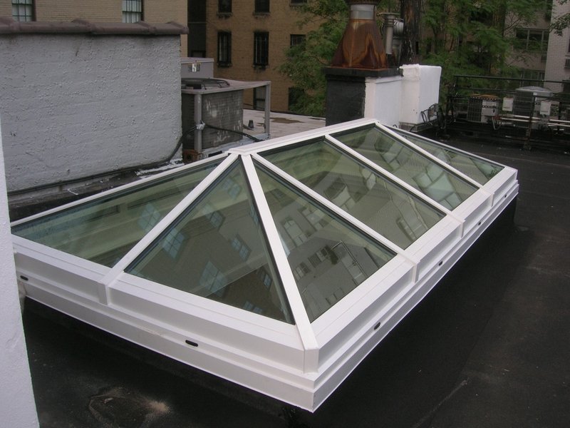 BotanicalGreenhouse.com - Custom Skylights and Rooftop Greenhouses