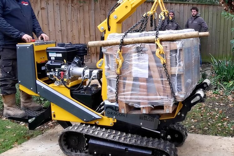 Green Plant UK - Dragon Lifters for sale or hire - Tel 01483 235111