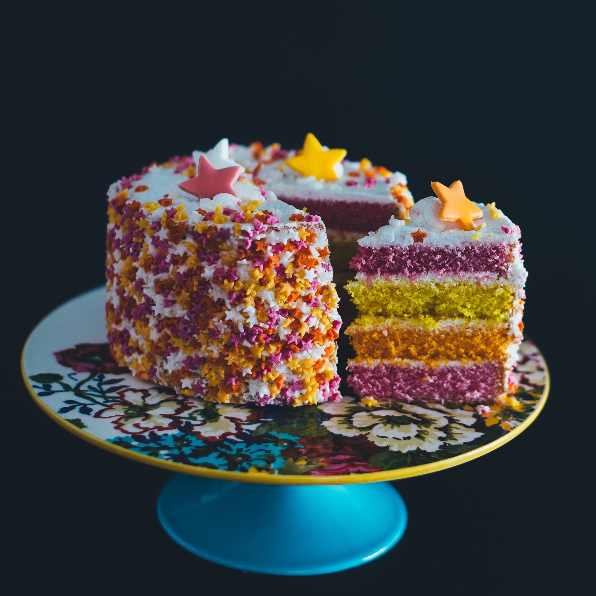 Eatery Devine - Gourmet Cakes