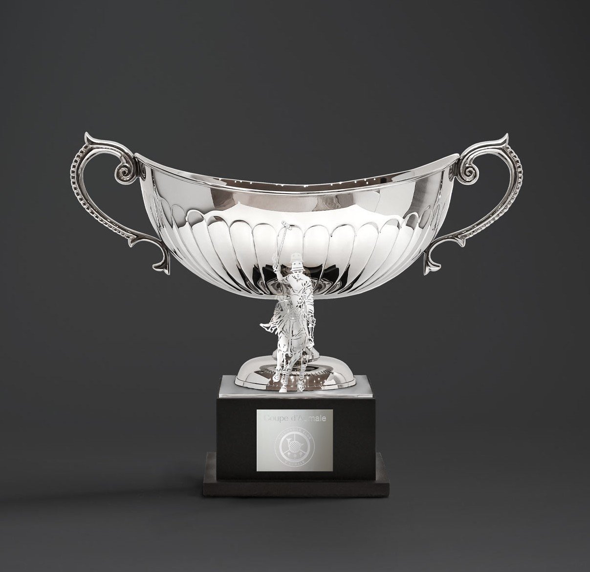 M.Trophy, L'Orfèvre du Trophée