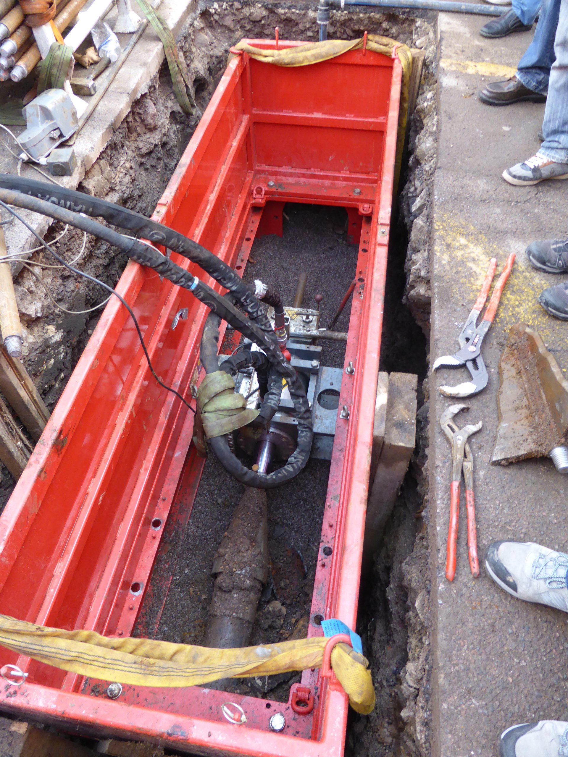 Aquarex Équipement - Machine de réhabilitation par éclatement TERRA ...