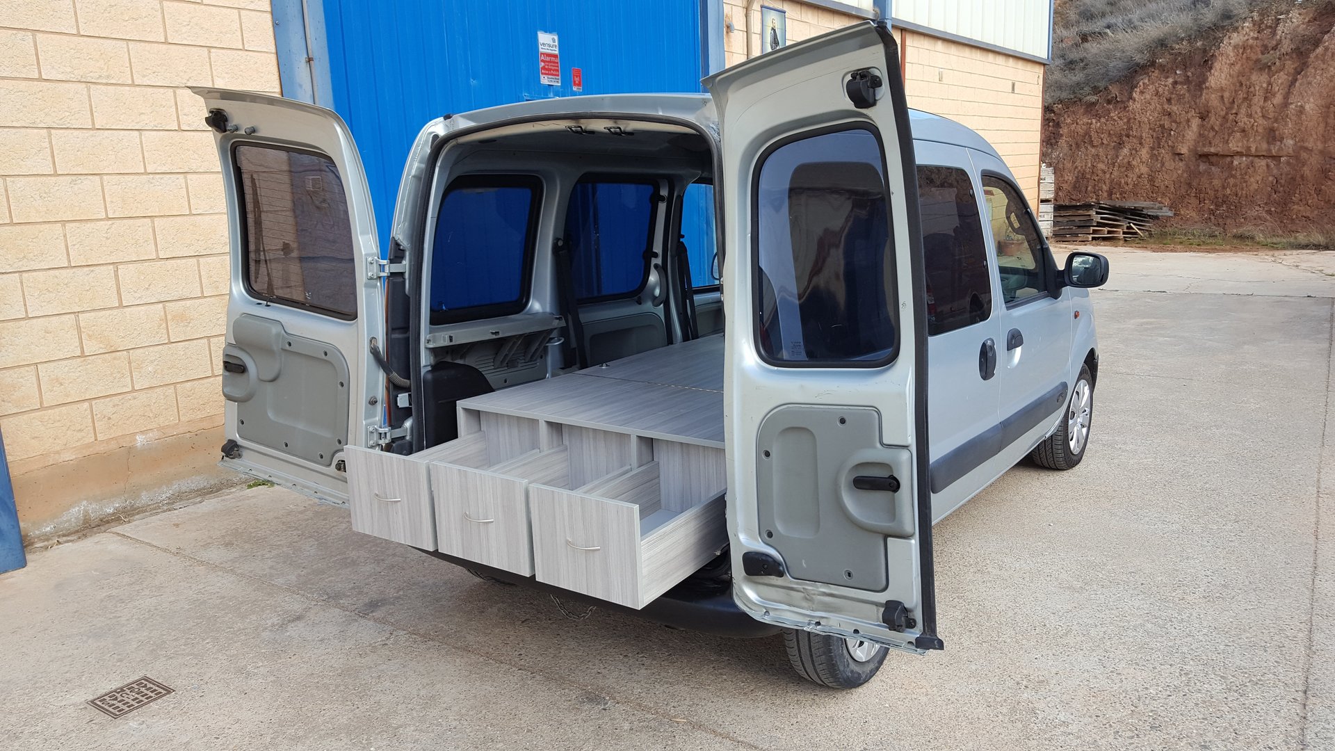 Mueble kit camper para camperizar renault kangoo 1997