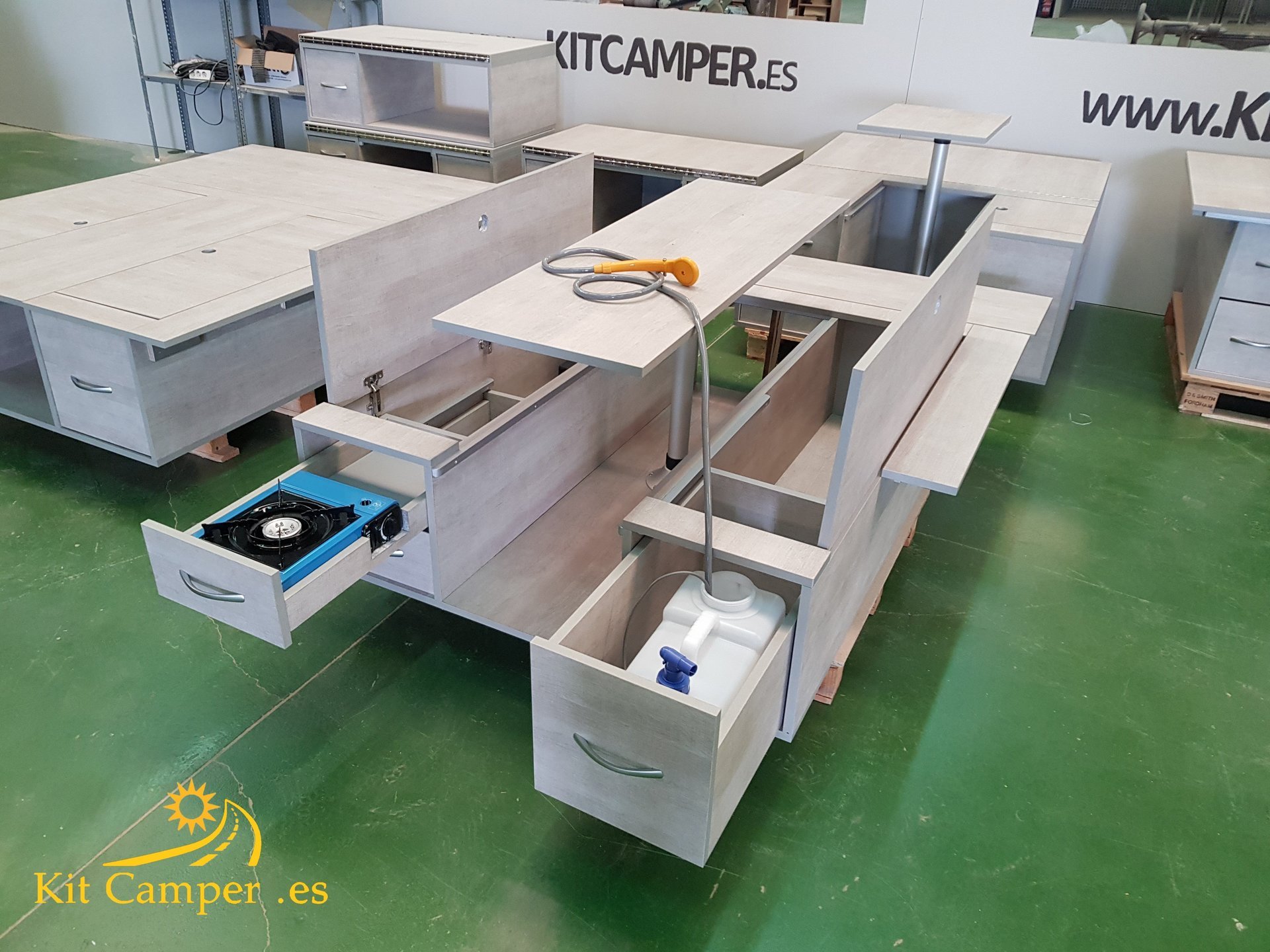 Mueble kit camper para camperizar transit custom, viano o vito