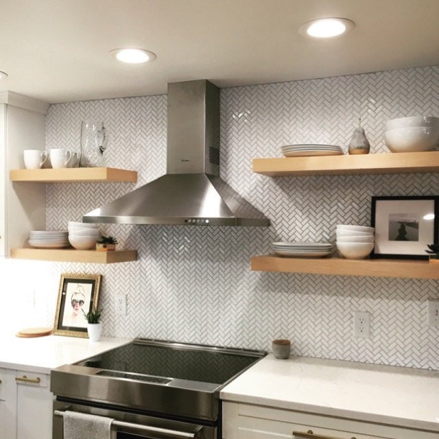 Home [www.customcornersllc.com]