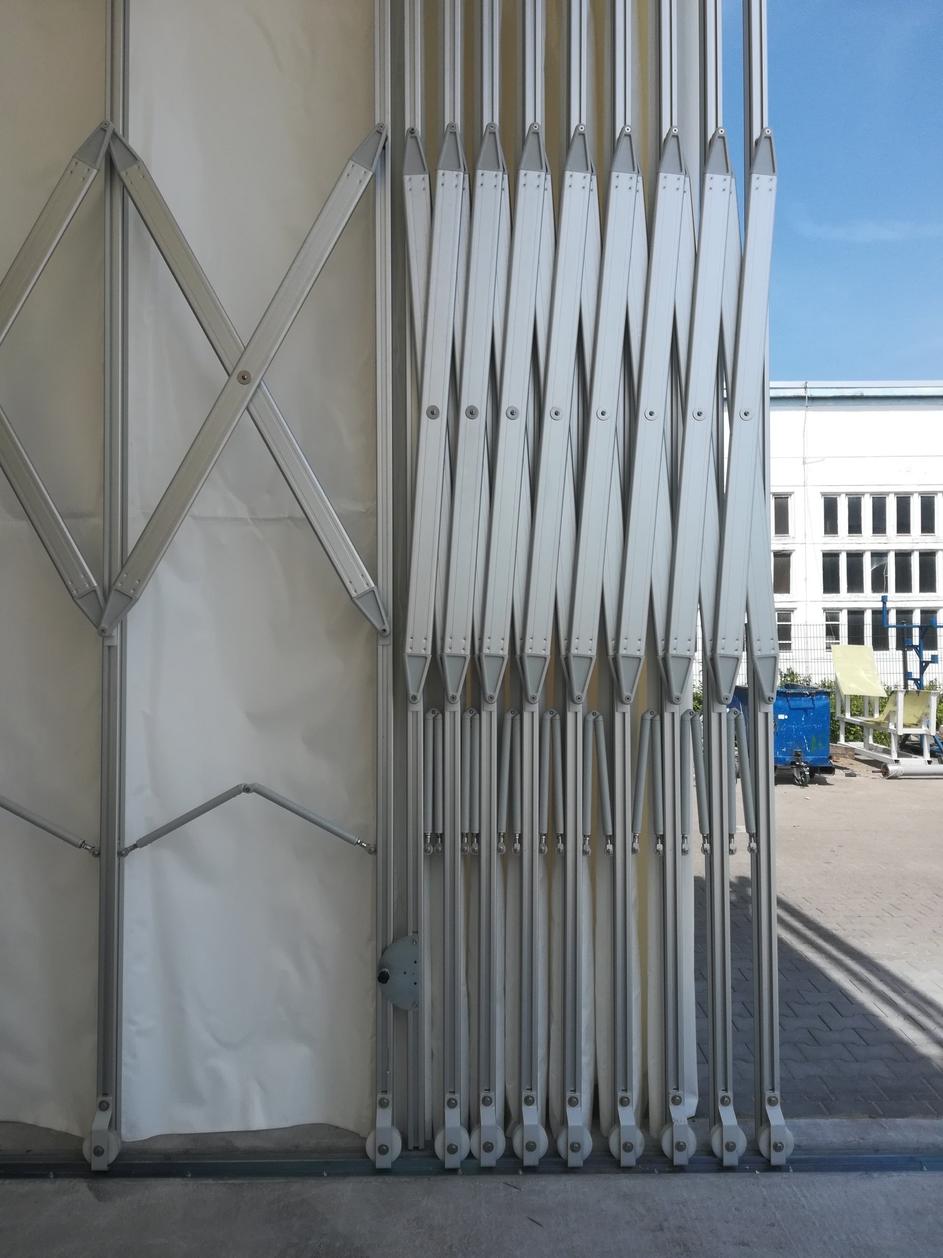 Leichtbauhalle, faltbar, bis max 15m Breite und 5m Durchfahrtshöhe