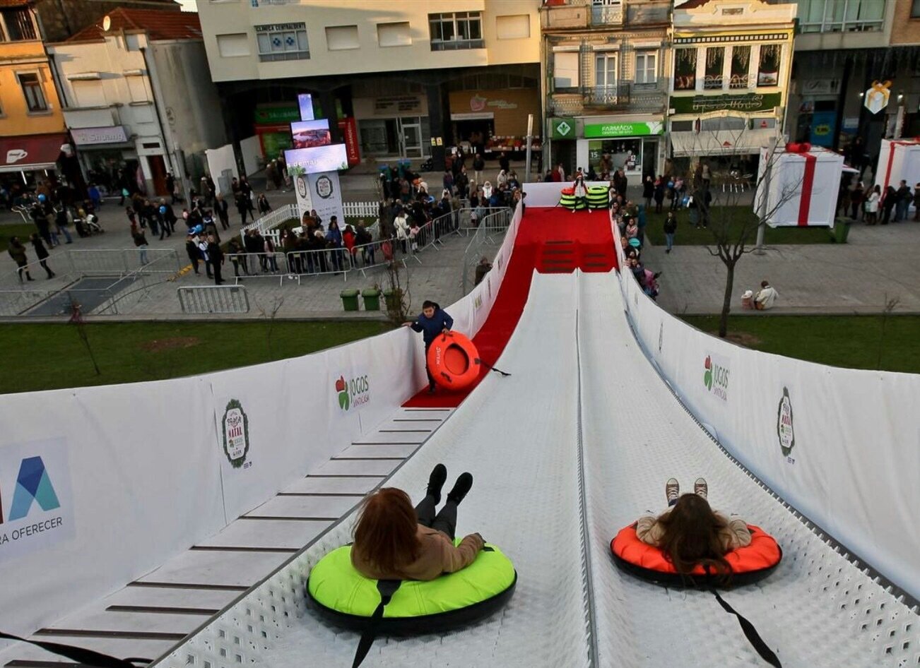 Skitrax World - TubTrax - Sliding mats for Tubing tracks