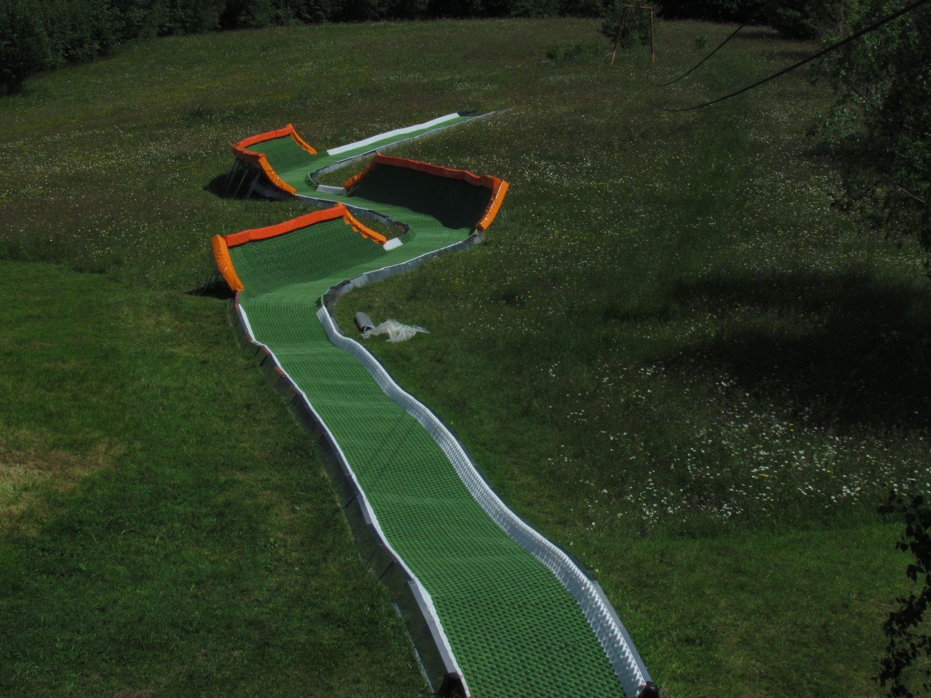 Skitrax World - TubTrax - Sliding mats for Tubing tracks