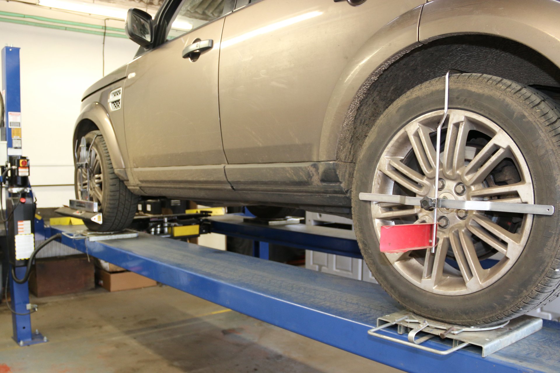 4‑Wheel Alignment & Geometry