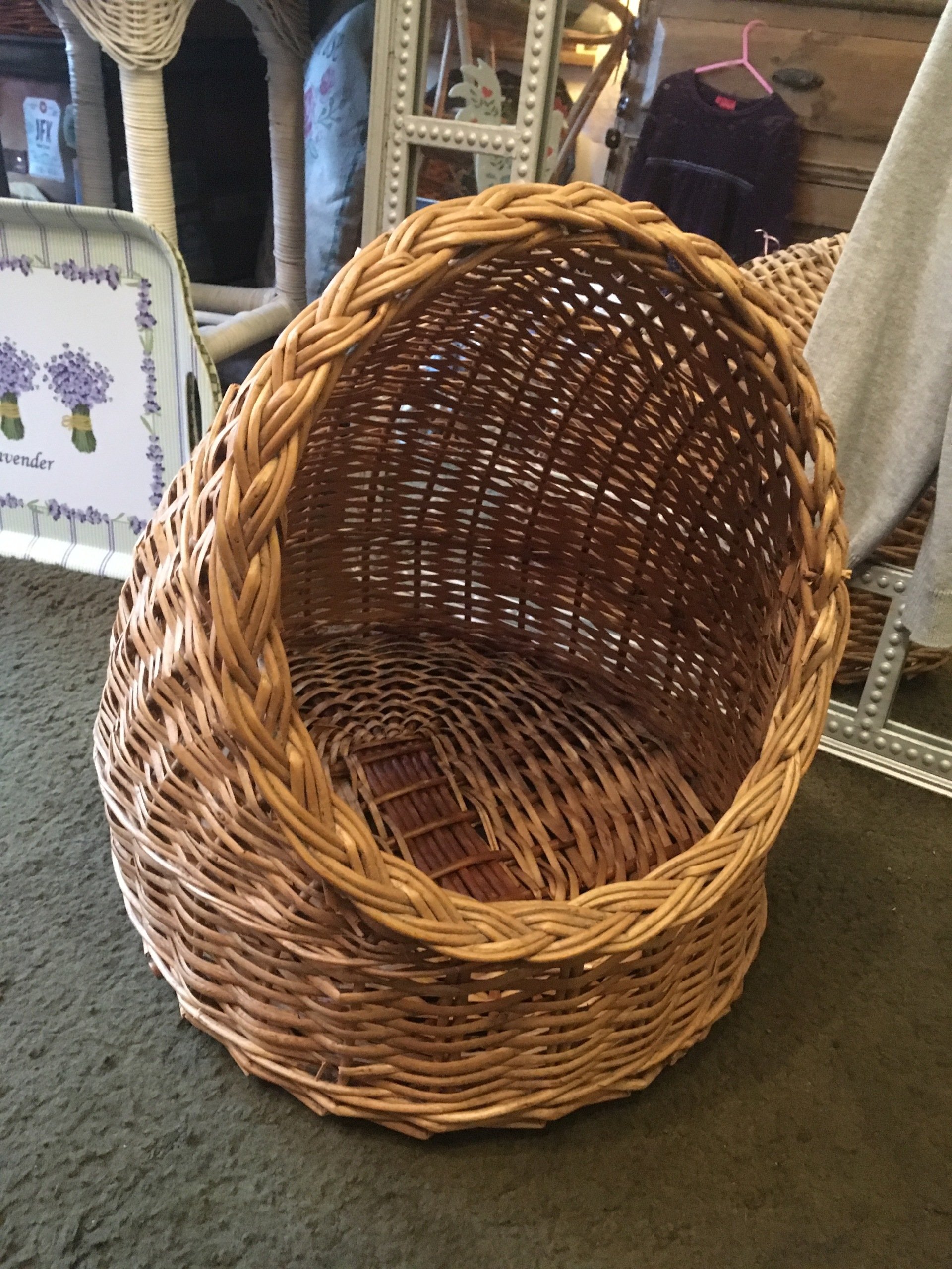 Baskets & Wicker Items
