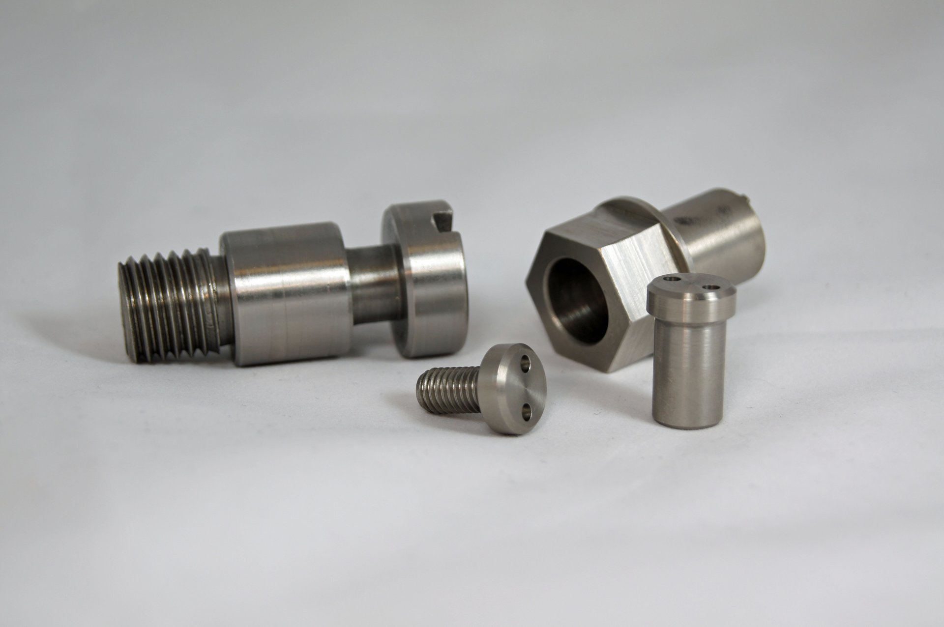 Pig Nose Screws / Snake Eye / Pig Nose Screws