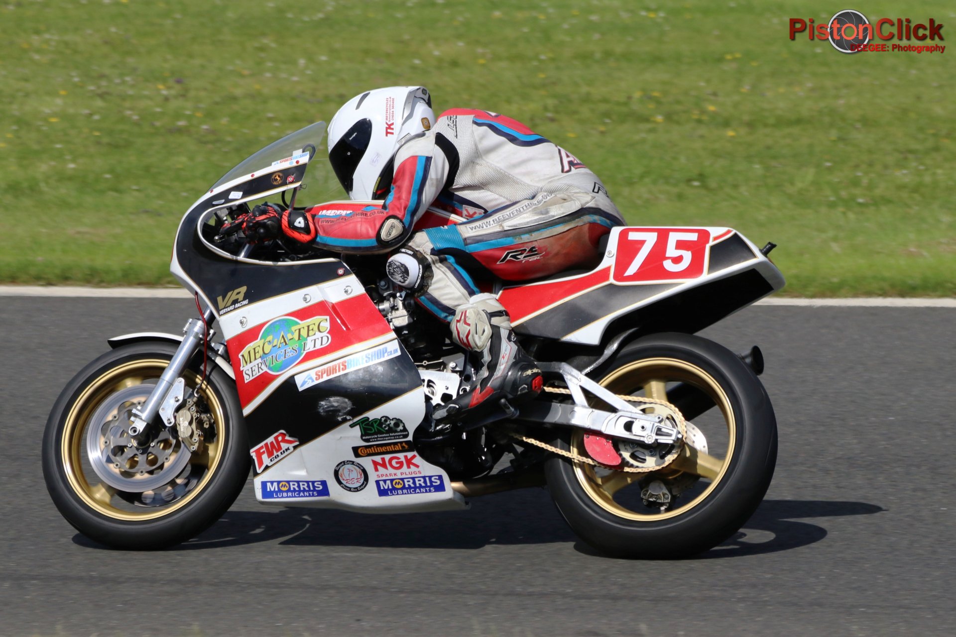Classic Racing Motorcycle Club Cadwell Park