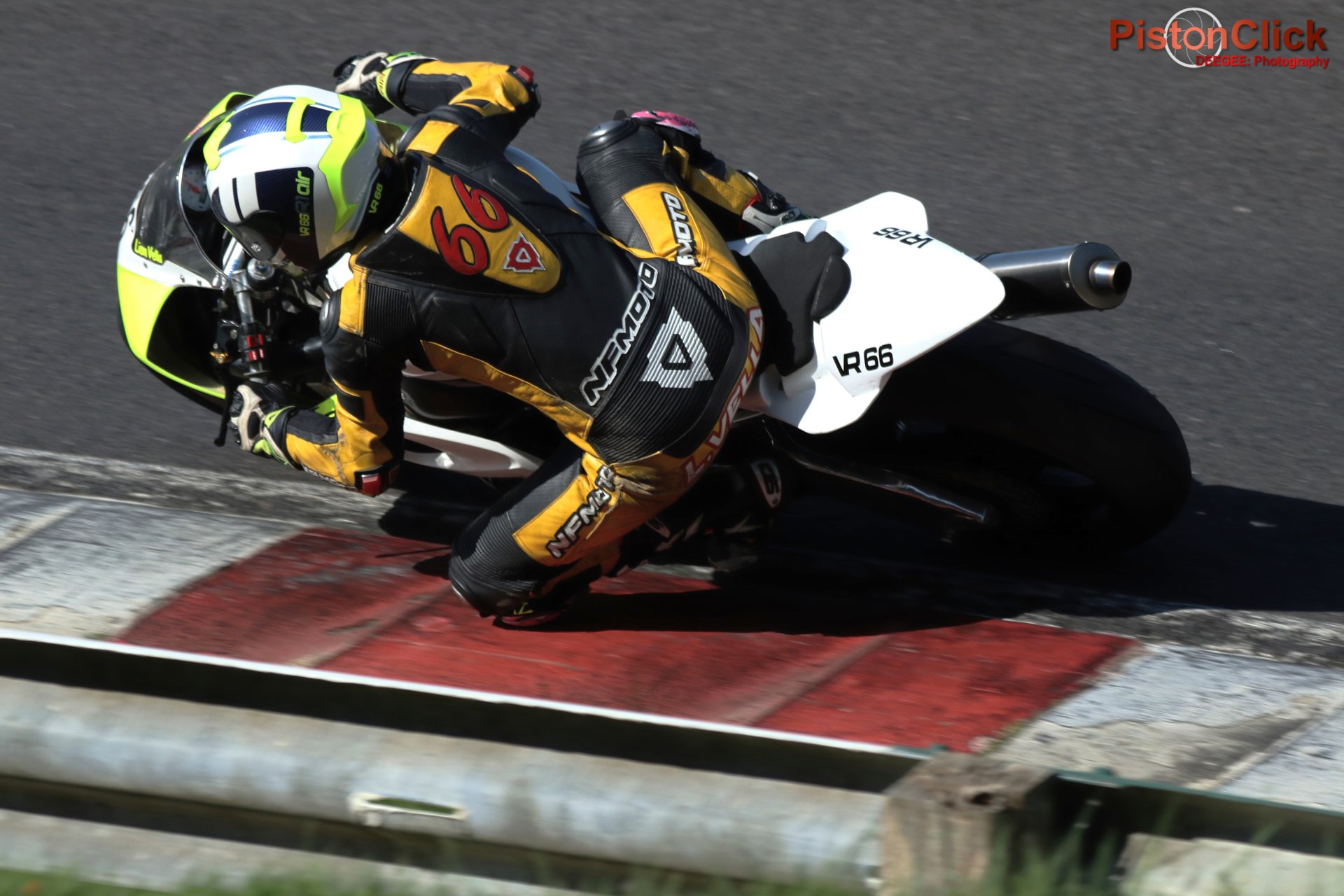 Photography locations at Cadwell Park