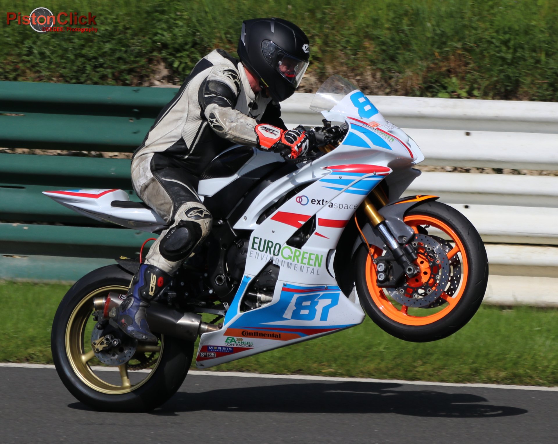 Photography locations at Cadwell Park