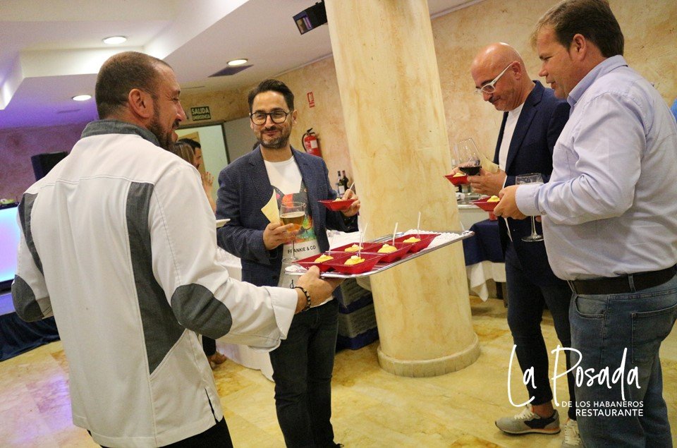 Celebrando el cumpleaños de Mercedes Soto imagen corporativa de FCC ...