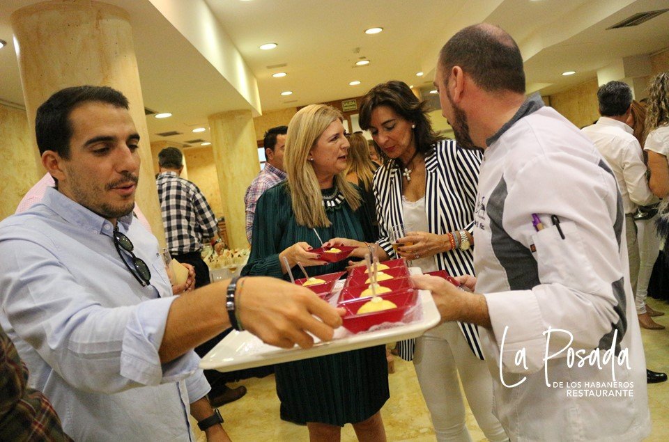 Celebrando el cumpleaños de Mercedes Soto imagen corporativa de FCC ...