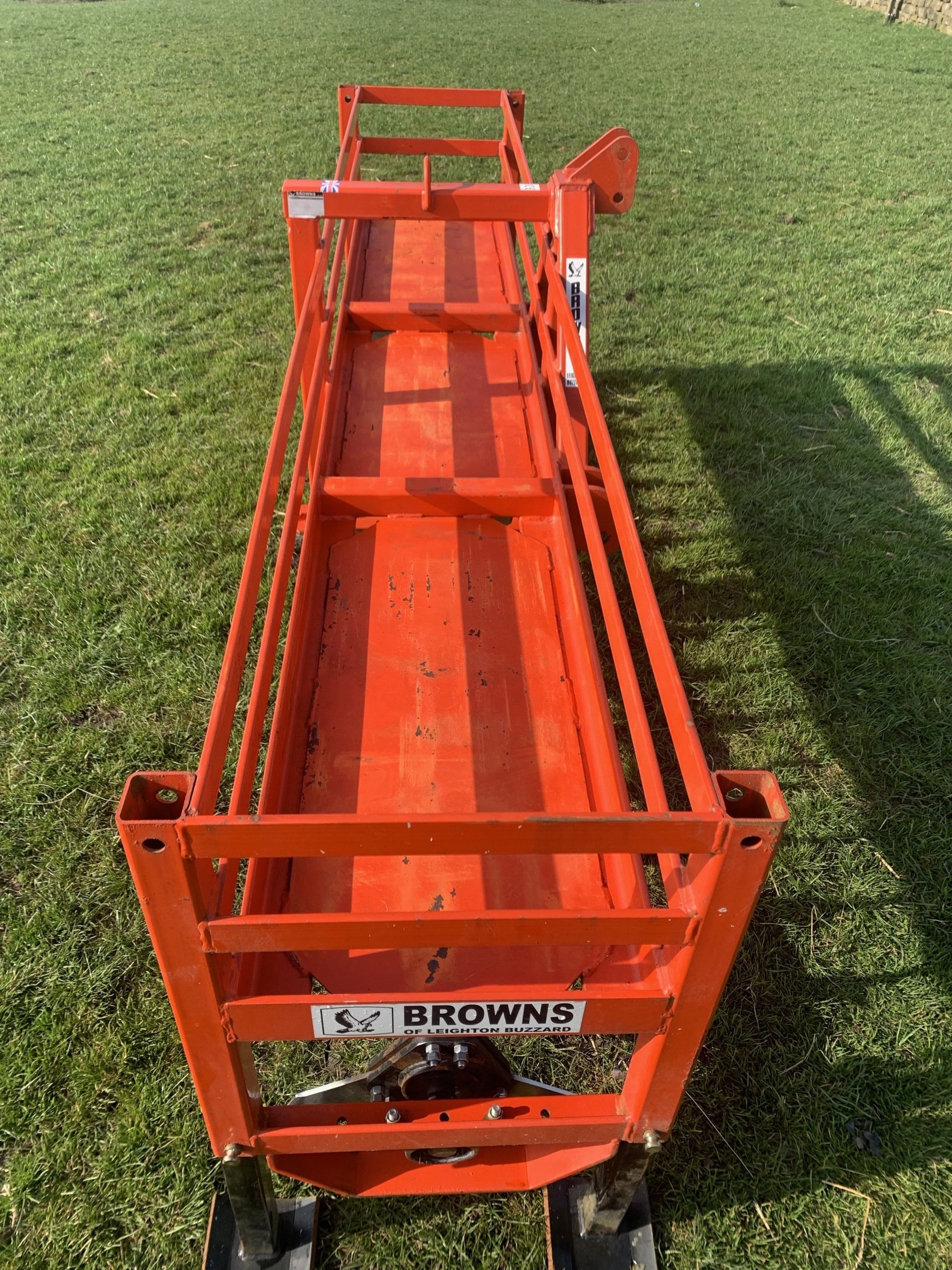 Browns 3m Aerator, Grass Slitter