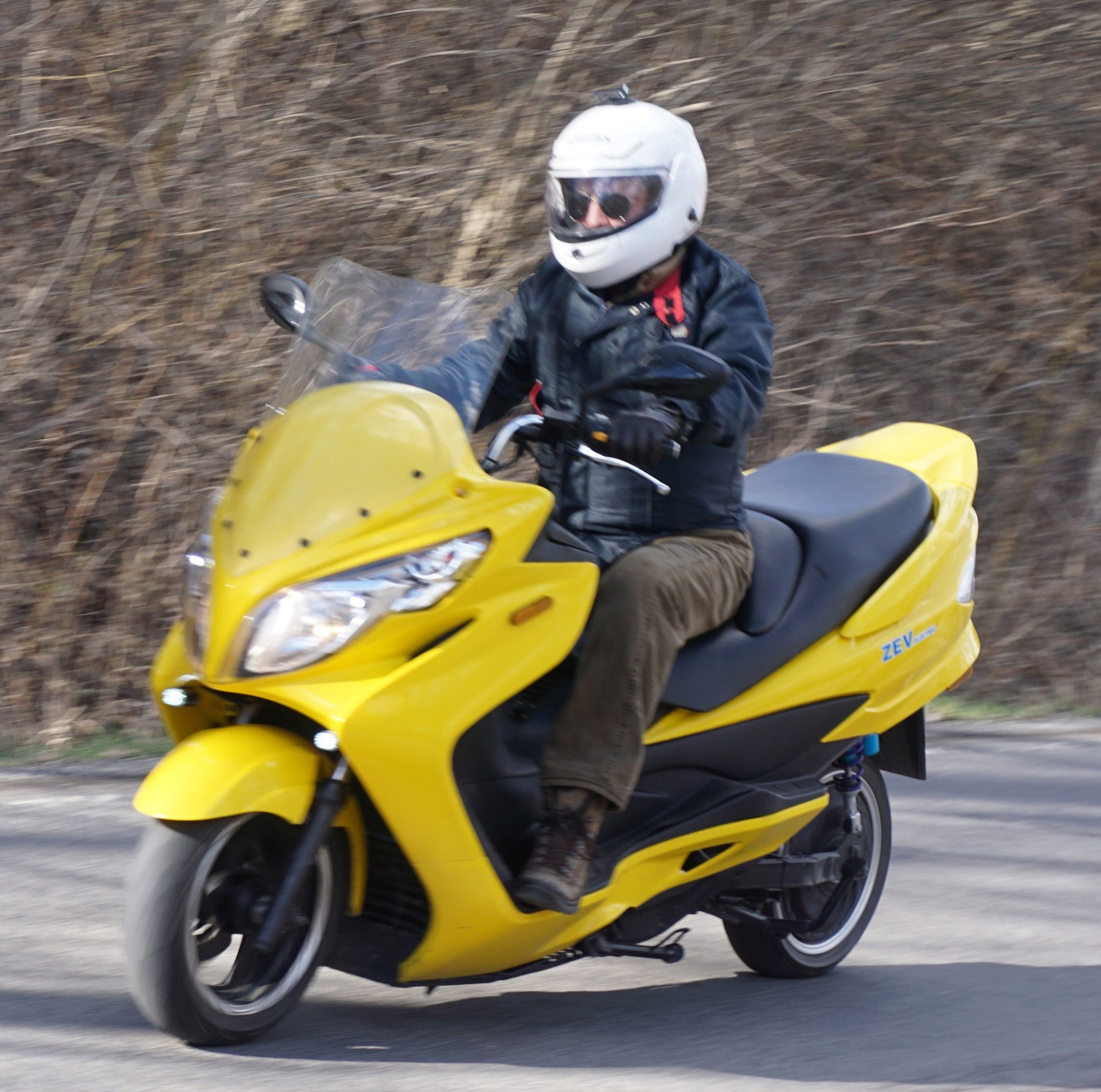 ZEV LRC: The world's fastest and longest range electric motor scooter