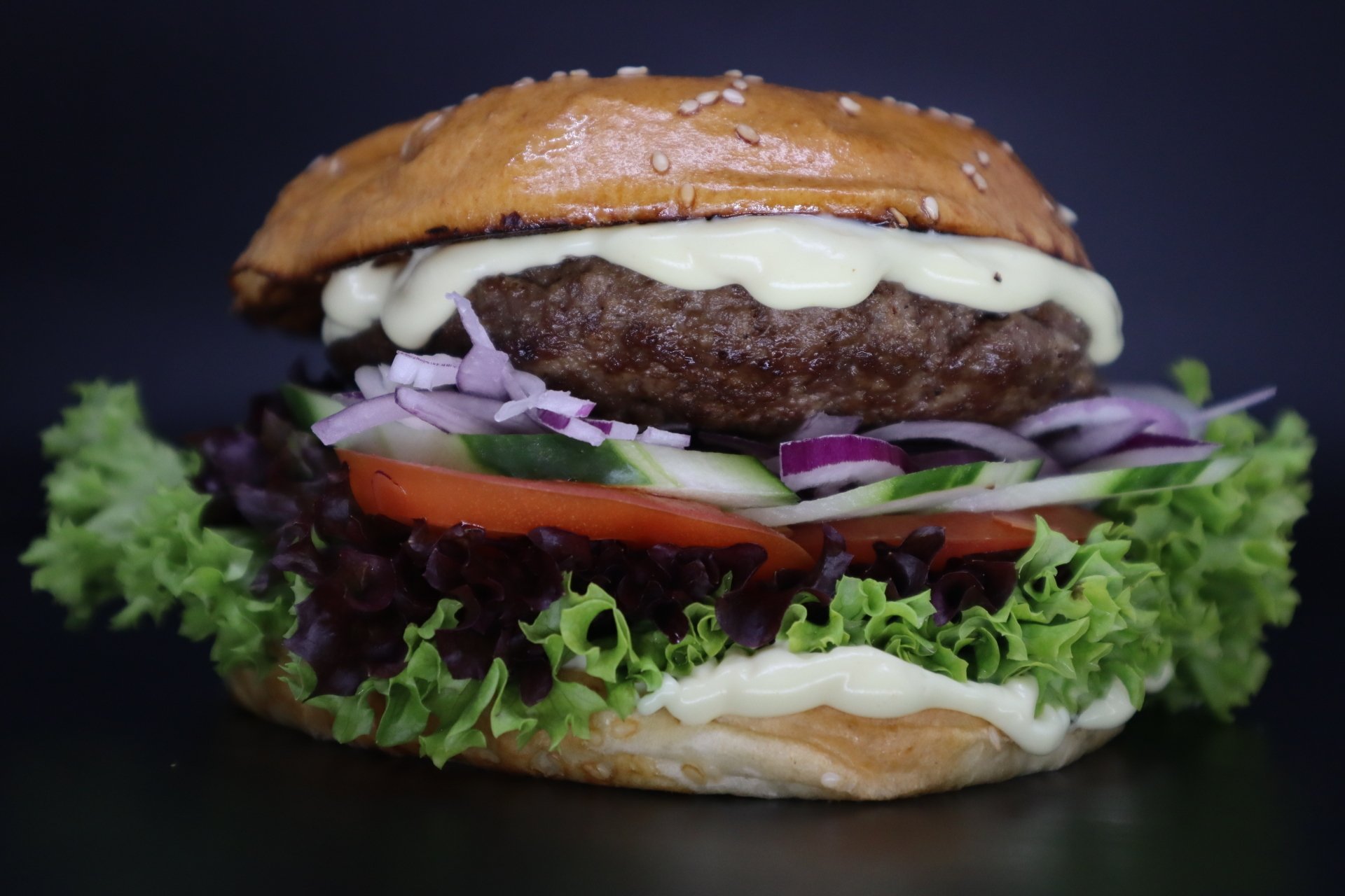 Basement Burgerhouse und Cocktailbar | Wir lieben Burger!