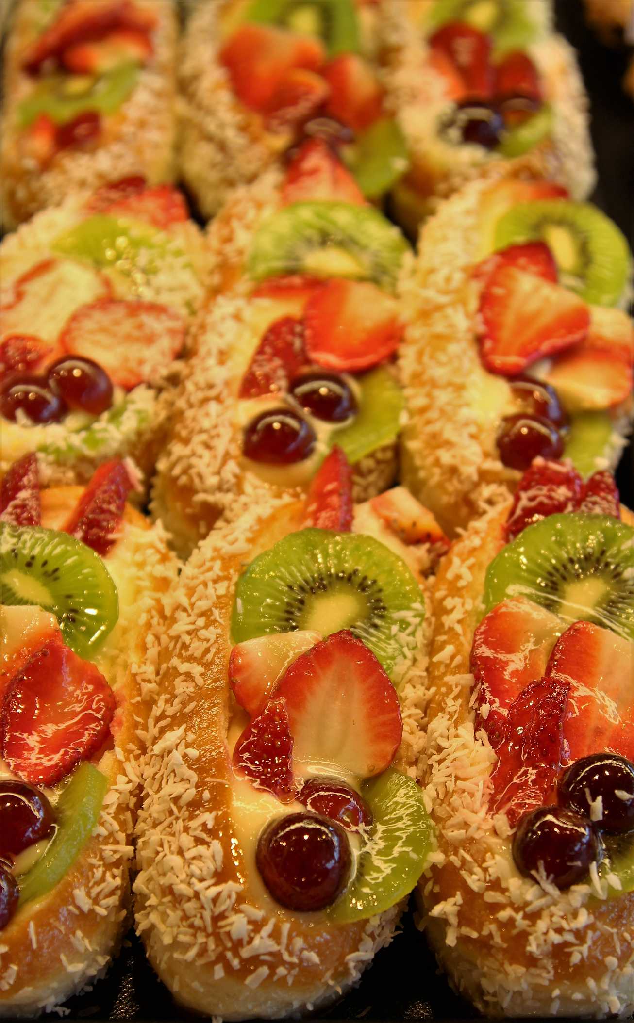 Traditionelle Backwaren wie z.B. Brot, Brötchen und Kuchen - Münster's ...
