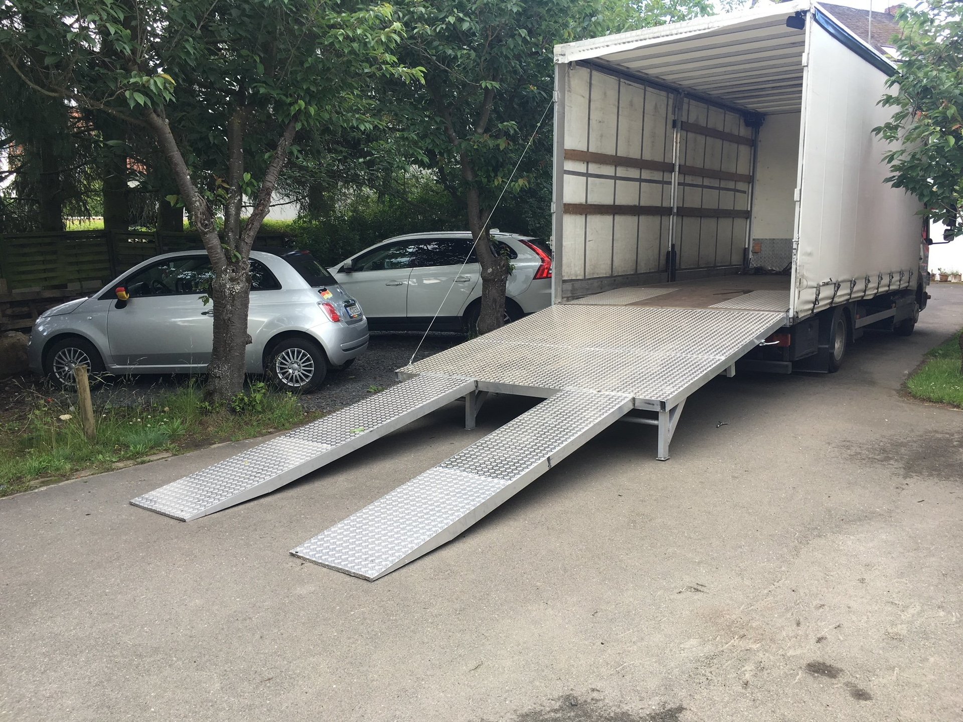 Home [www.campertrucks.de]