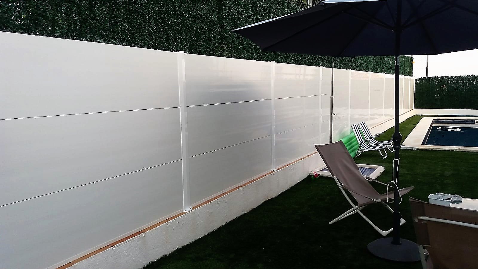 Venta e instalación de vallas y verjas sintéticas-Cerramientos Vadía