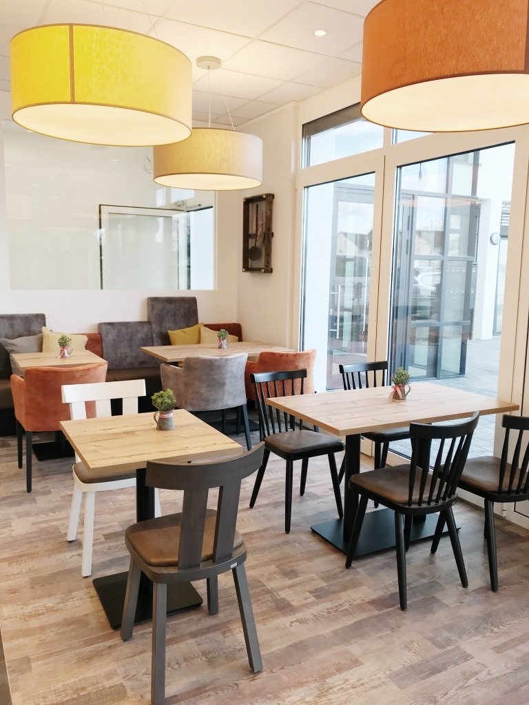 Ladendekoration & Store Design für Bäckereien & Gastronomie