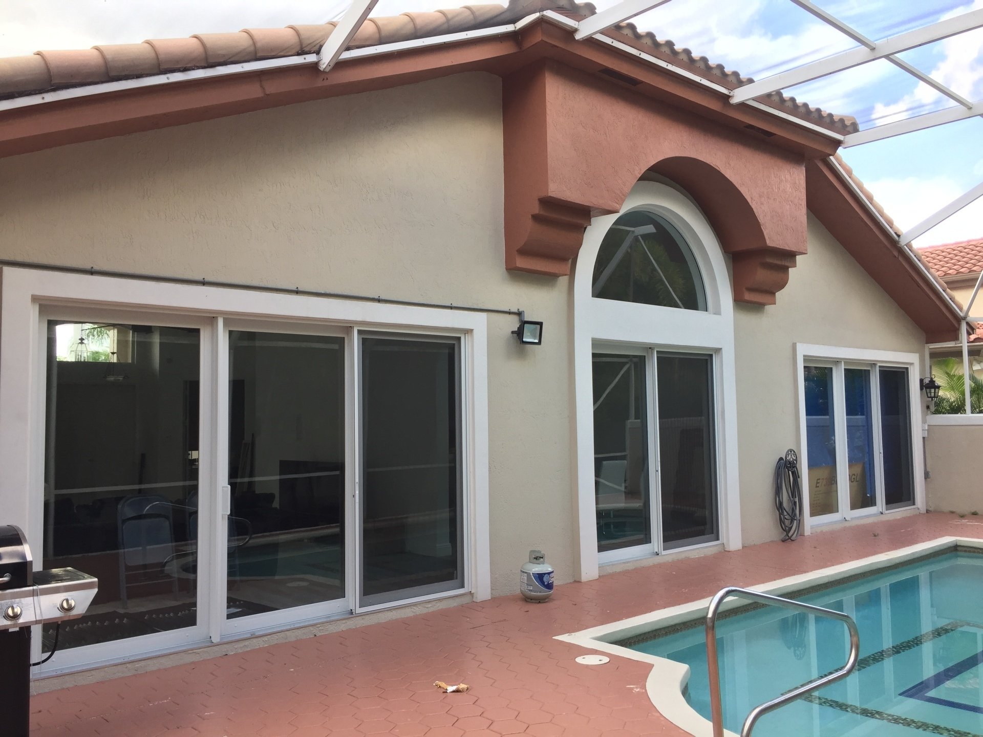 Hurricane Impact Windows | HIW Windows | Gallery