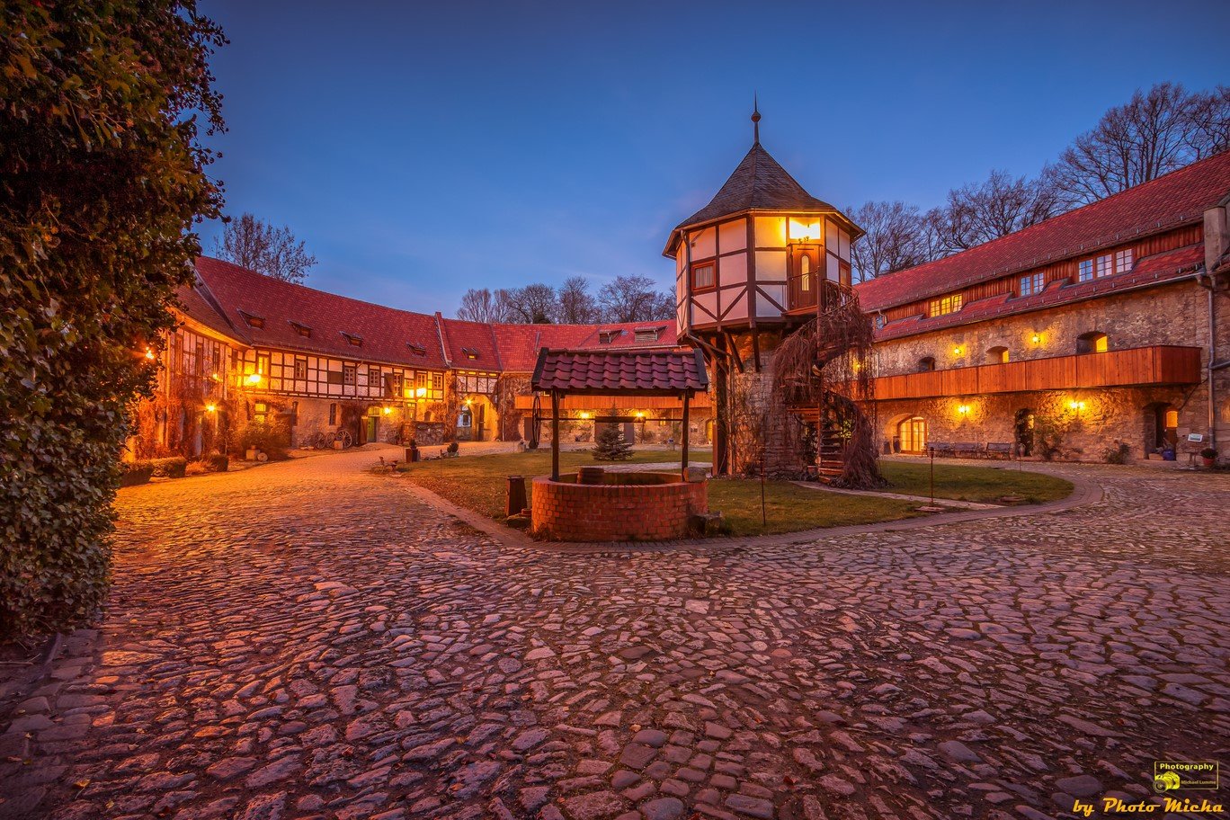 Sonnenuntergang am Wasserschloss Westerburg