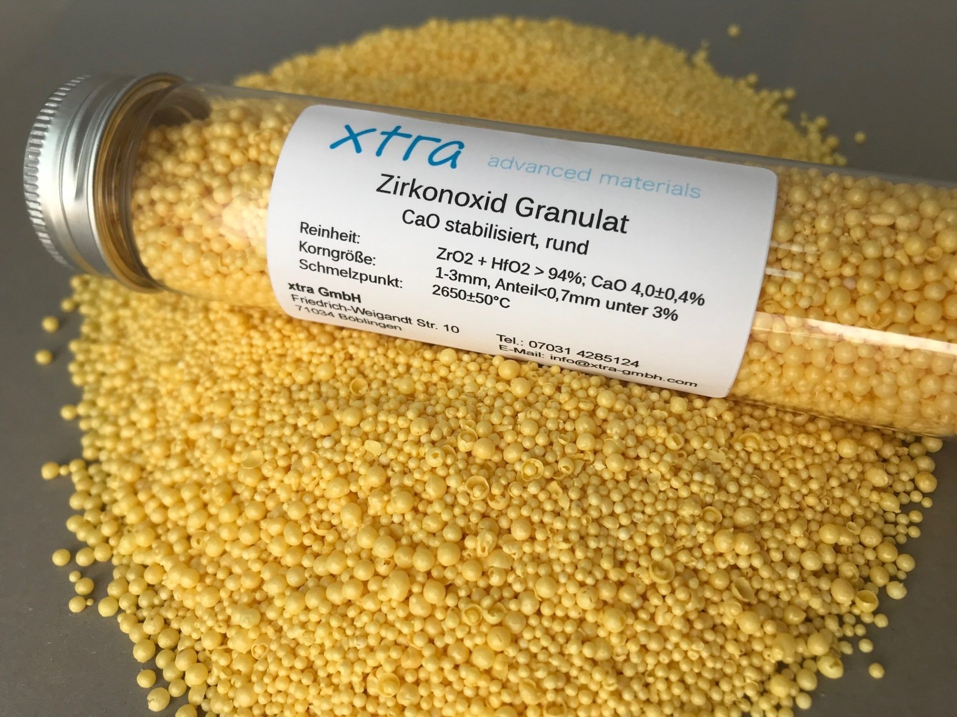 xtra GmbH / ZrO2 / Zirkonoxid Granulat / Zirkonoxid Pulver