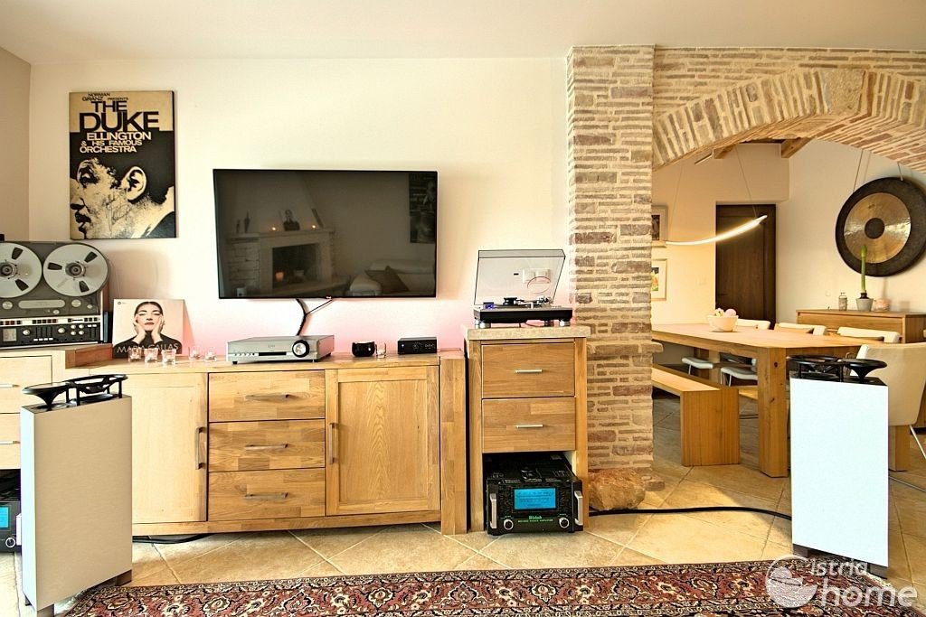 Duevel Enterprise - omnidirectional highend audio home speaker