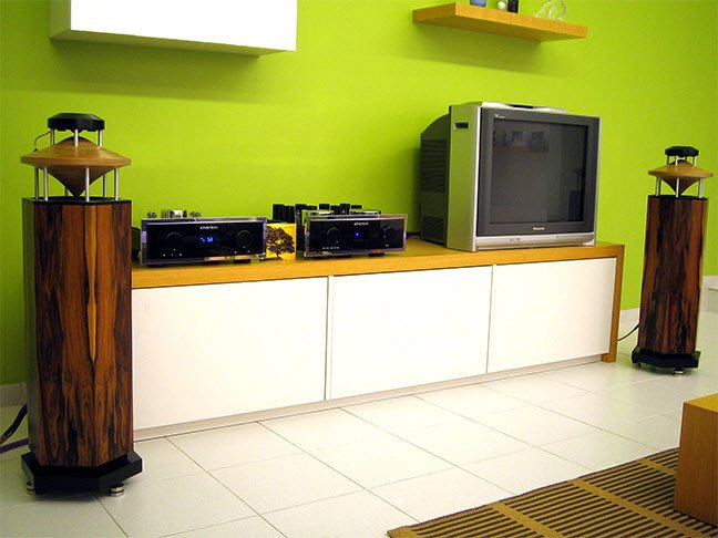 Duevel Venus - omnidirectional highend home-audio speaker