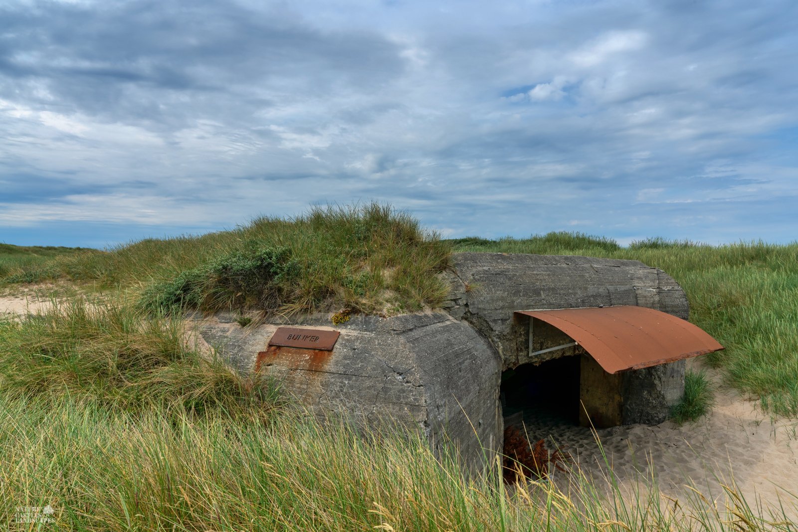 There are many bunkers on the Danish North Sea coast