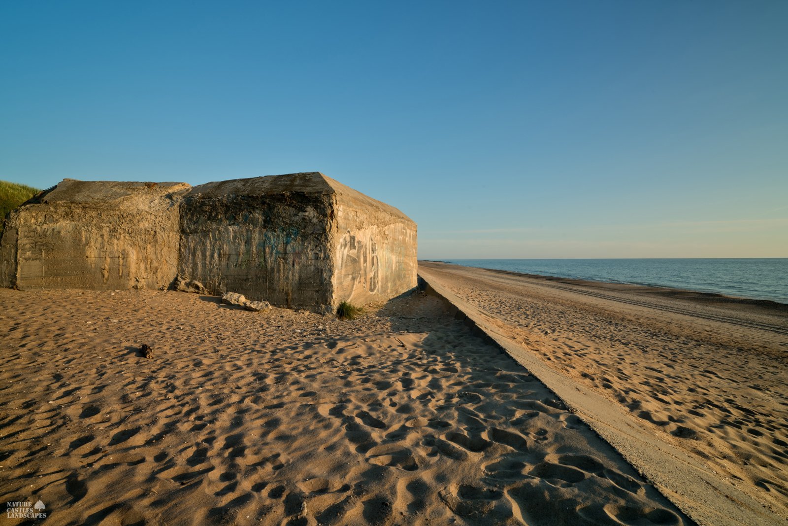 There are many bunkers on the Danish North Sea coast