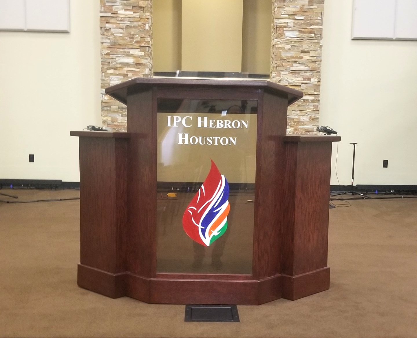 Church Interiors' Custom Pulpit Furniture Solutions