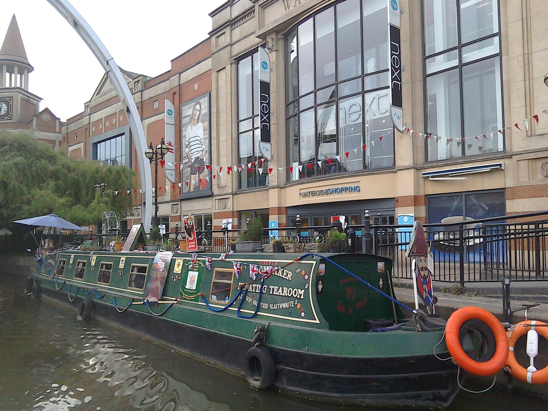 Oliver boat trips