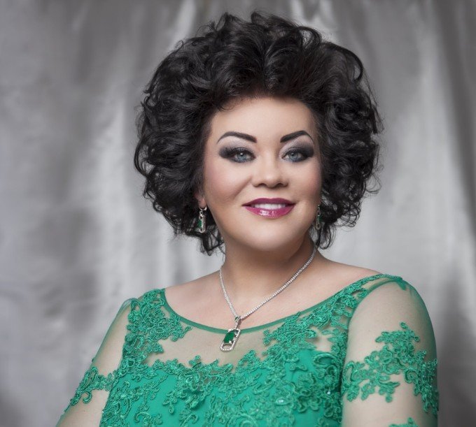 Violeta Urmana | Mezzo-soprano